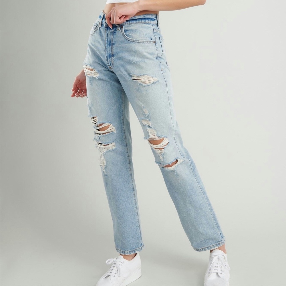 Garage Distressed Boyfriend Jeans - Gem